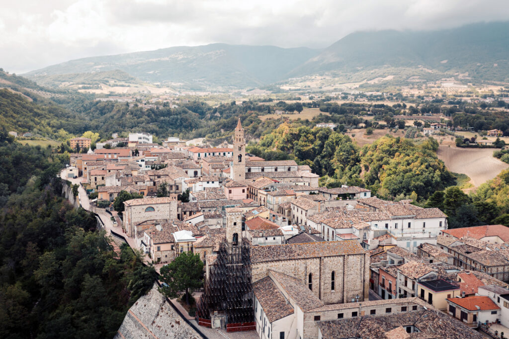 L’ABRUZZO CON OCCHI DIVERSI – CAMPLI - Areatour