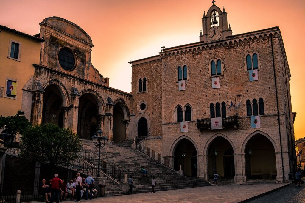 Priverno e l’Abbazia di Fossanova - Areatour